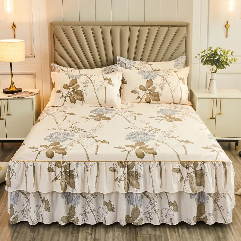 Elegant Floral Pattern Bedspread With Pillow Covers on Luulla